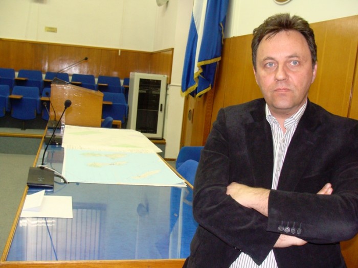 Pročelnik Matko Segarić i dalje u vlasništvu dviju privatnih tvrtki ...