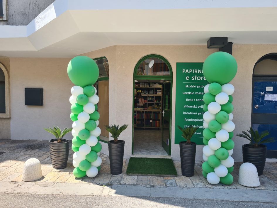 Omiljena papirnica E store otvorila novu poslovnicu – 057info